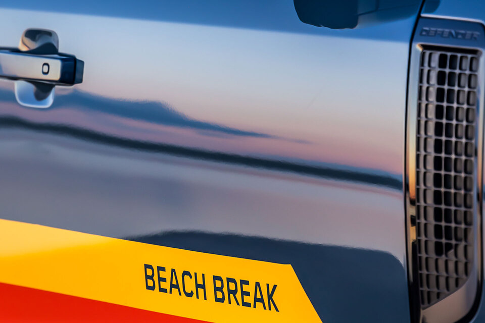 2025 Defender Beach Break Edition SUV | Uncrate