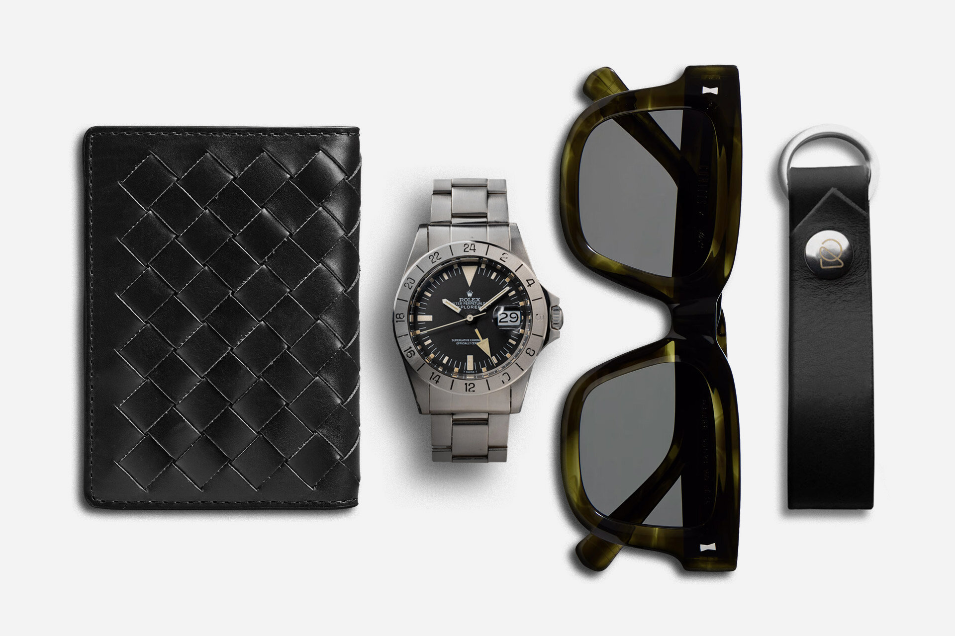 Everyday Carry: Dark Sea | Uncrate