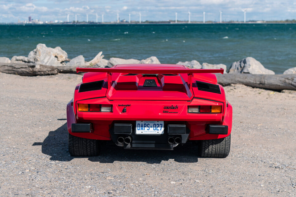 1986 Lamborghini Countach LP5000 Quattrovalvole | Uncrate