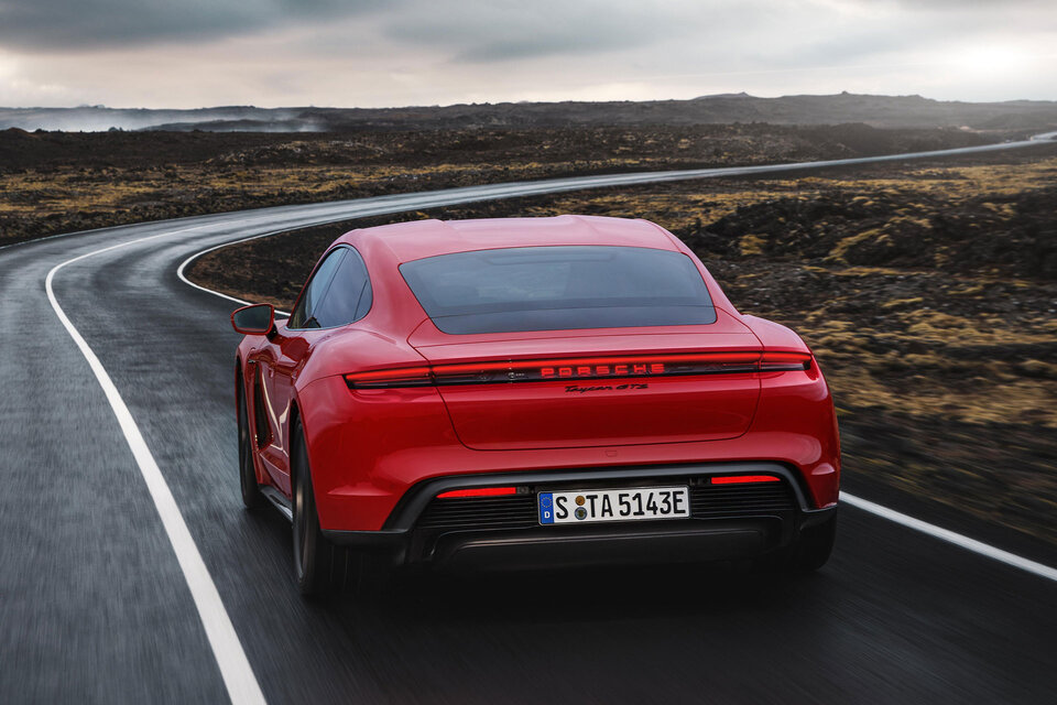 2025 Porsche Taycan GTS EV | Uncrate