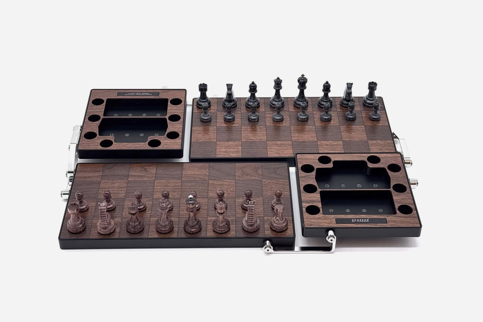 Kinetic Chess Set | Uncrate
