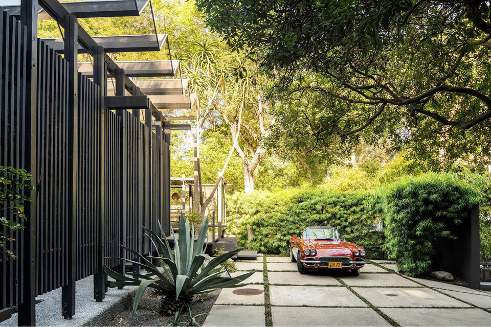 Rob Zombie's Hollywood Hills Homes | Uncrate