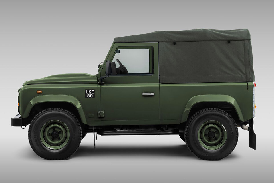 Land Rover Classic Defender V8 Churchill Edition | Uncrate