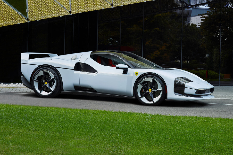 Ferrari F76 Digital Hypercar | Uncrate