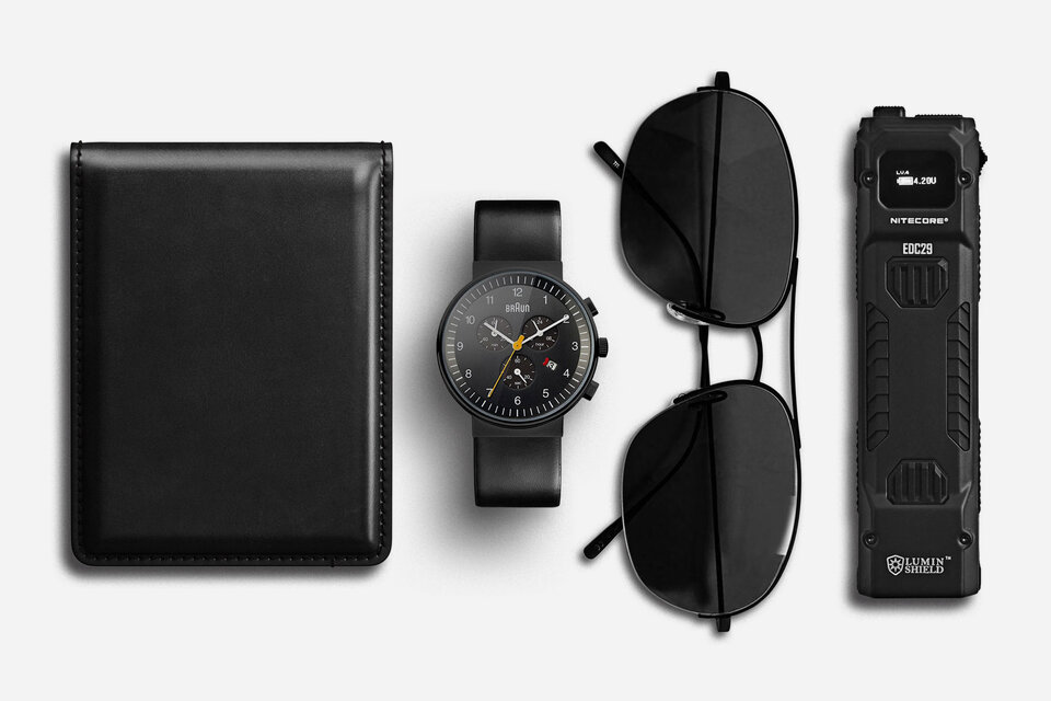 Everyday Carry: Straight Forward | Uncrate