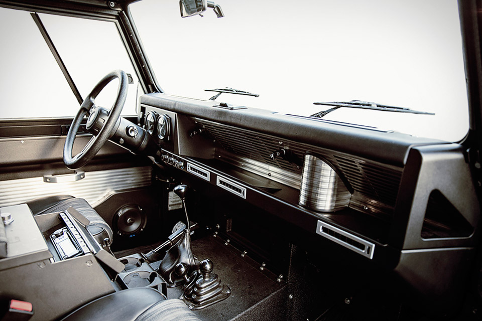 Icon Land Rover Defender | Uncrate