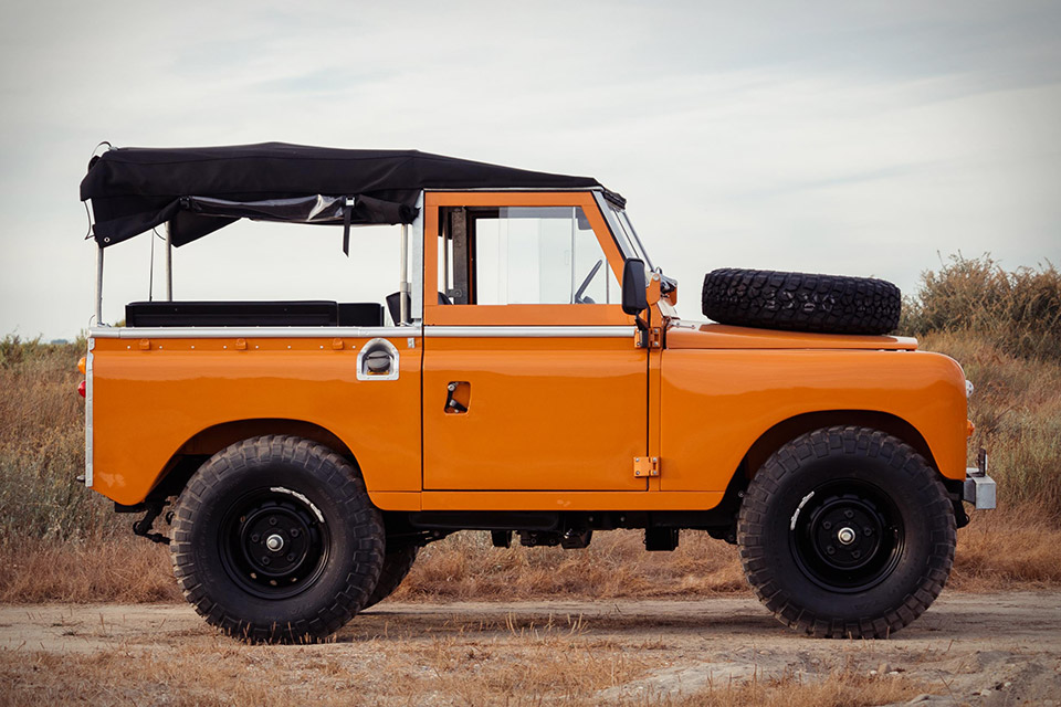 1971 Land Rover Series 2A | Uncrate