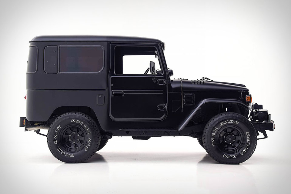 Matte Black 1979 Toyota FJ40 Land Cruiser | Uncrate