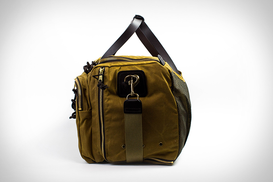 Filson Excursion Bag | Uncrate