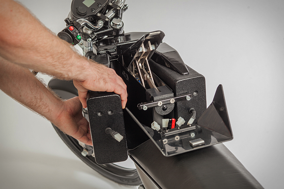 Monday Motorbikes M1 E-Bike | Uncrate