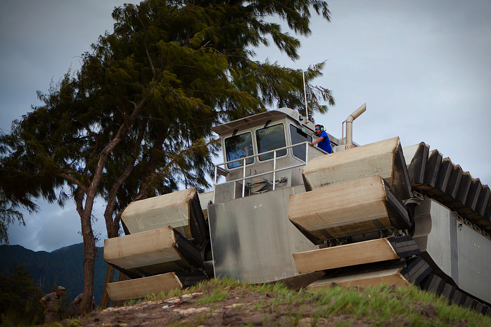 Navatek UHAC Military Vehicle | Uncrate