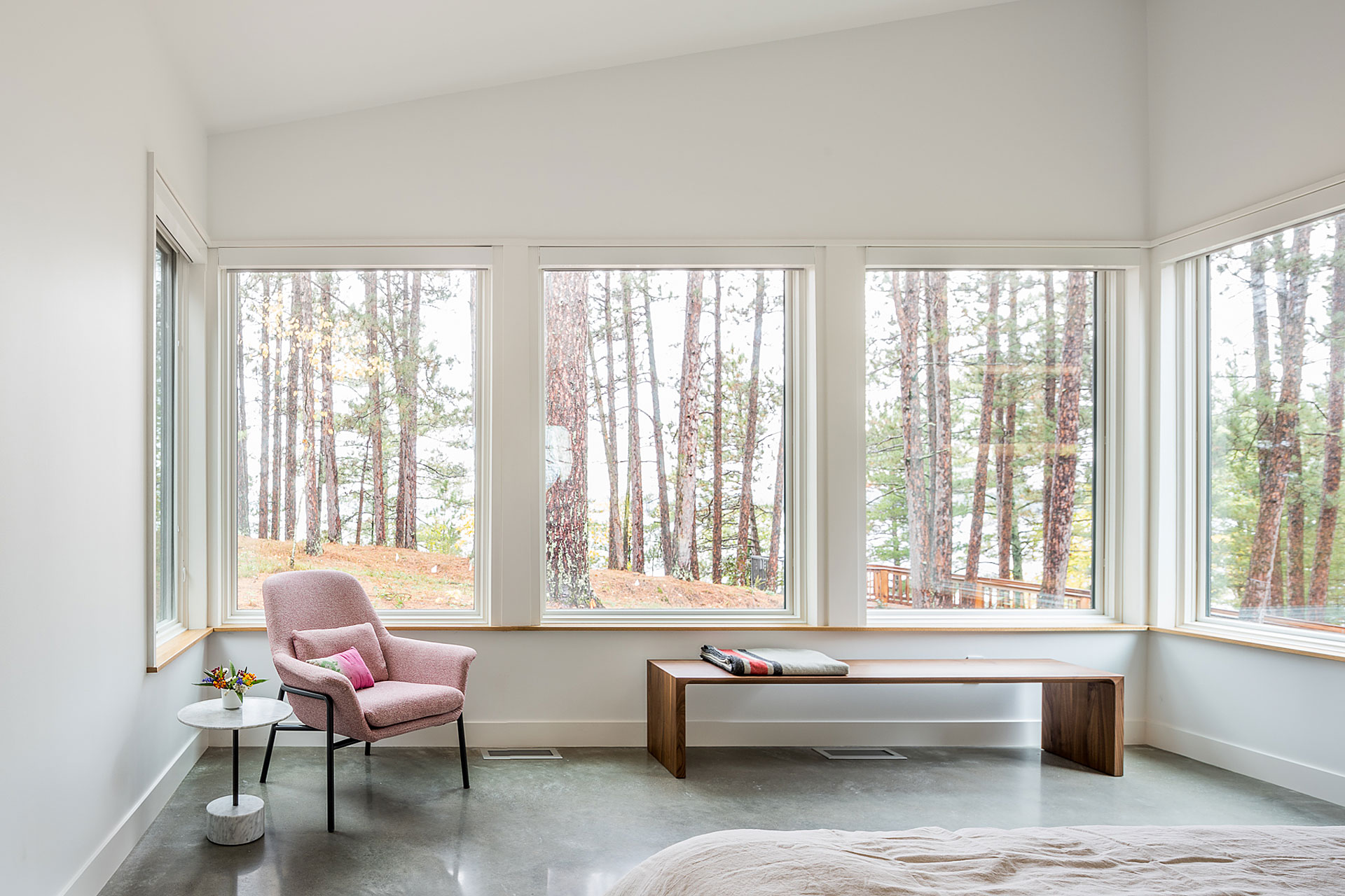 パインリッジレイクホーム | Uncrate