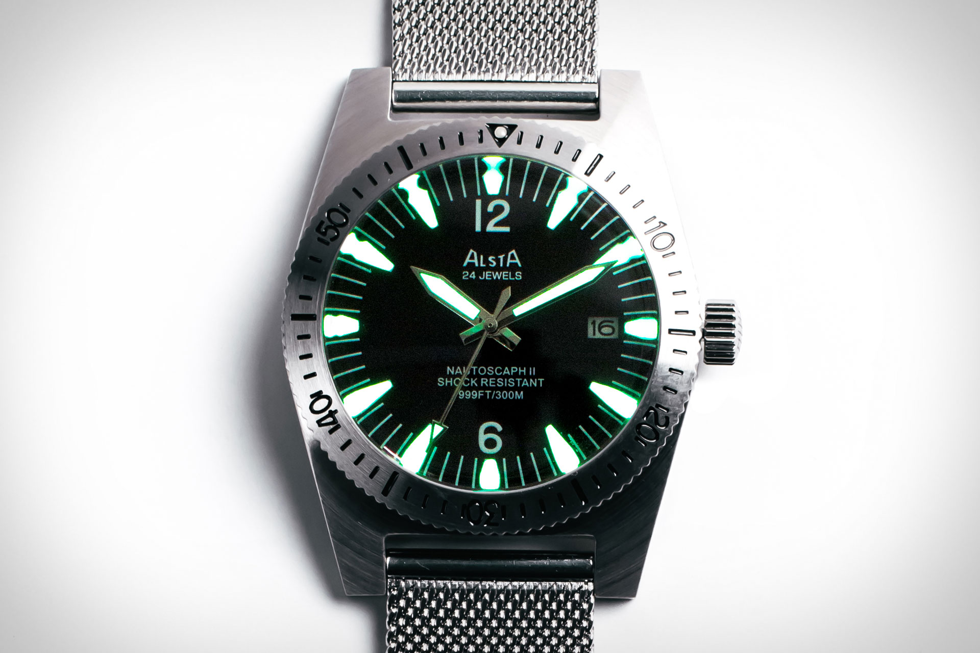 Alsta Nautoscaph II Jaws Watch | Uncrate