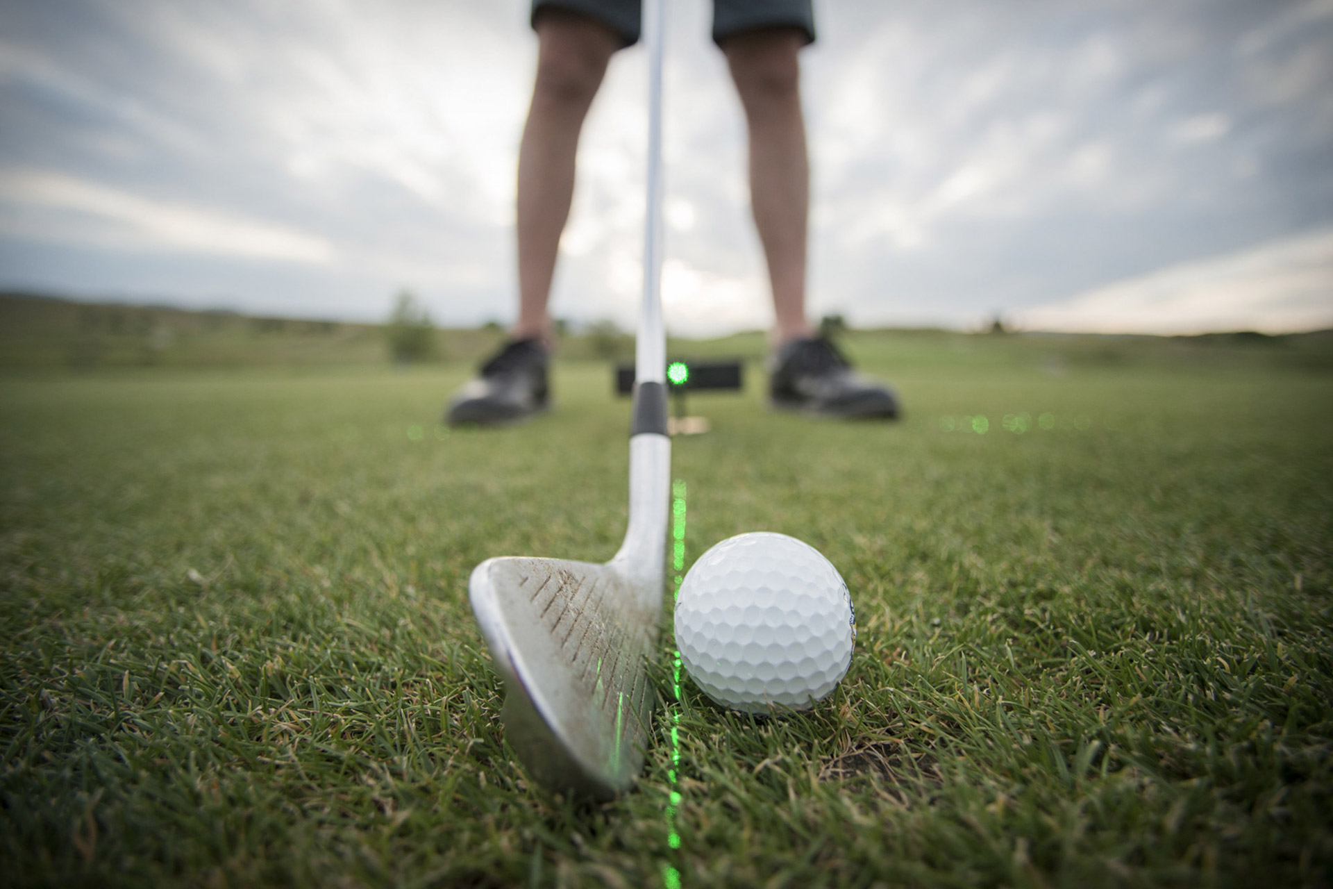 SQRDUP Golf Alignment Tool | Uncrate