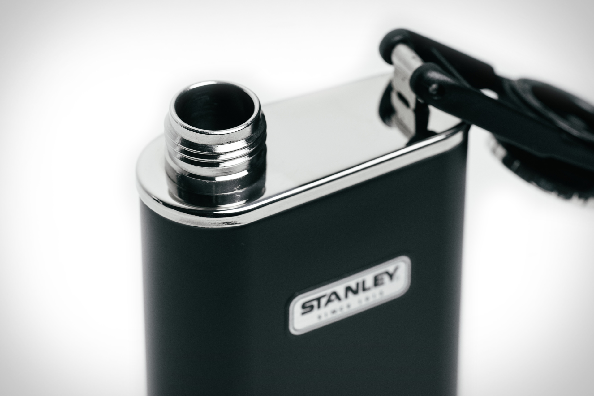 Stanley Classic Flask | Uncrate