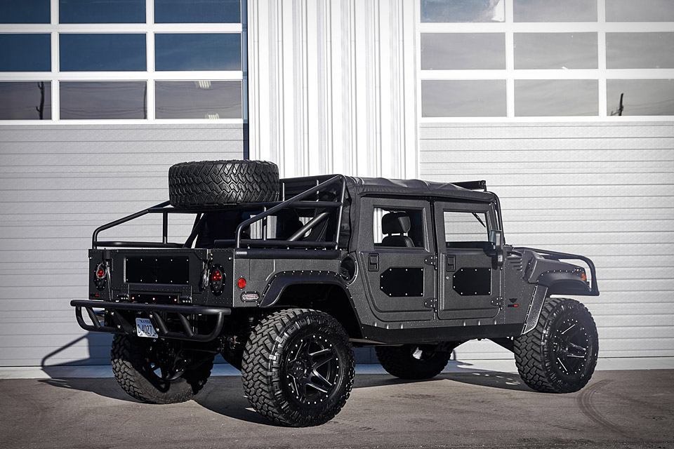 Mil-Spec Launch Edition Hummer H1 SUV | Uncrate