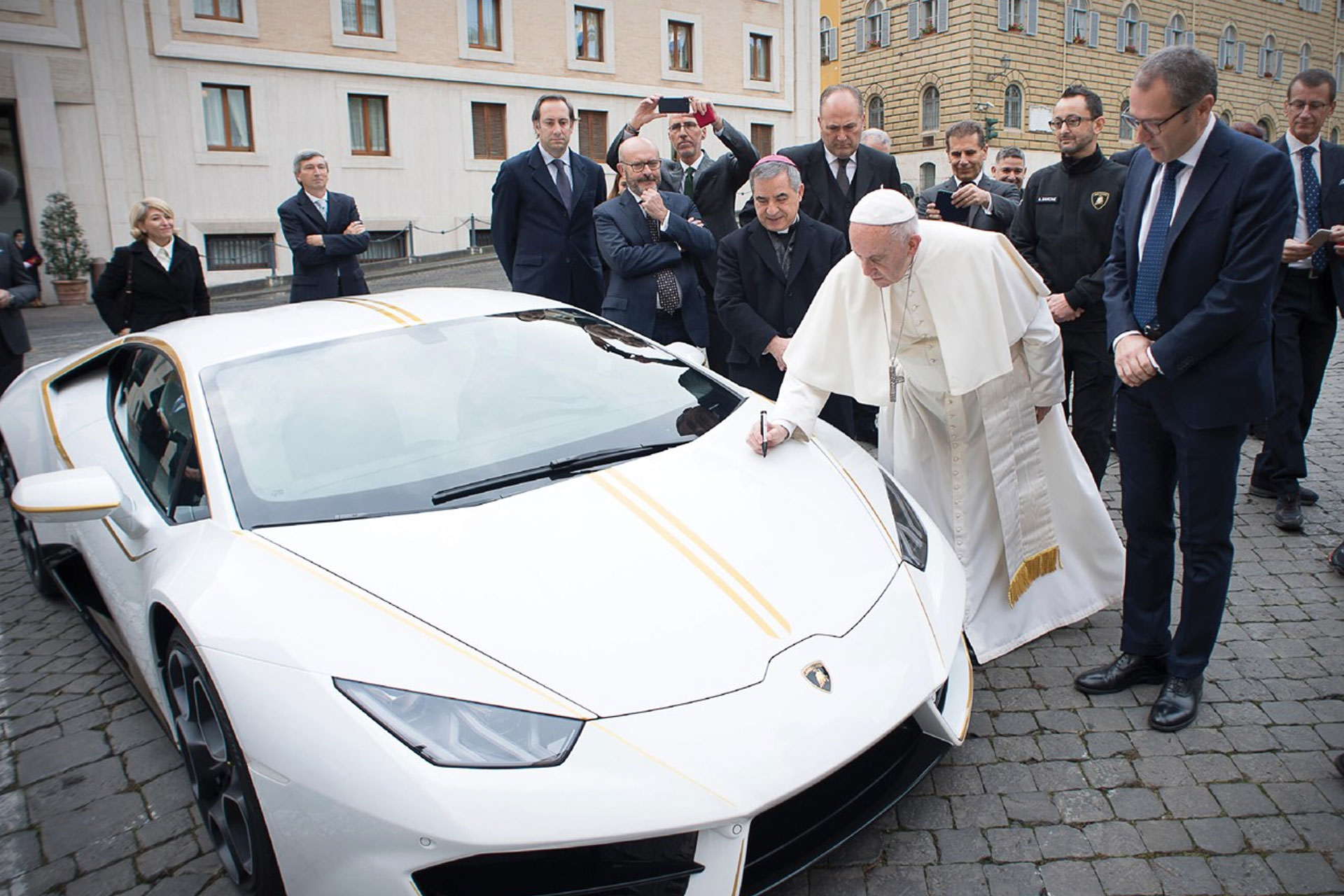 Pope Francis' Lamborghini Huracan RWD Coupe | Uncrate