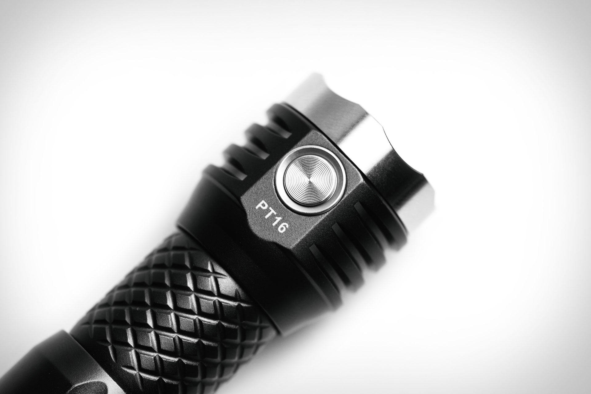 MecArmy PT16 Flashlight | Uncrate