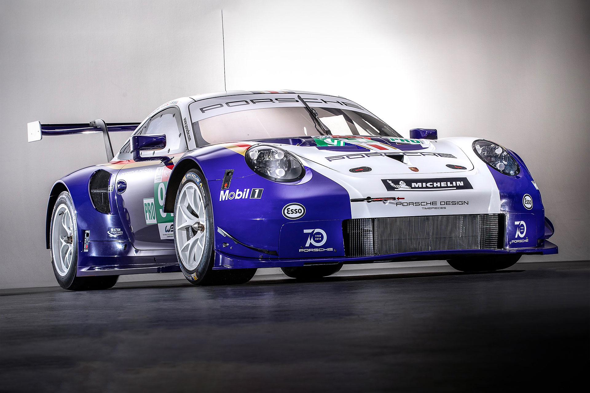 2018 Le Mans Porsche 911 RSR Race Cars | Uncrate