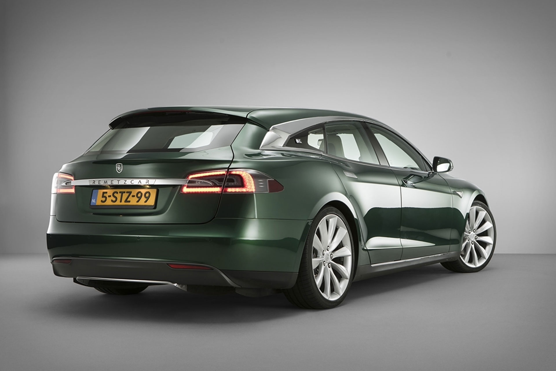 RemetzCar Tesla Model S Shooting Brake | Uncrate