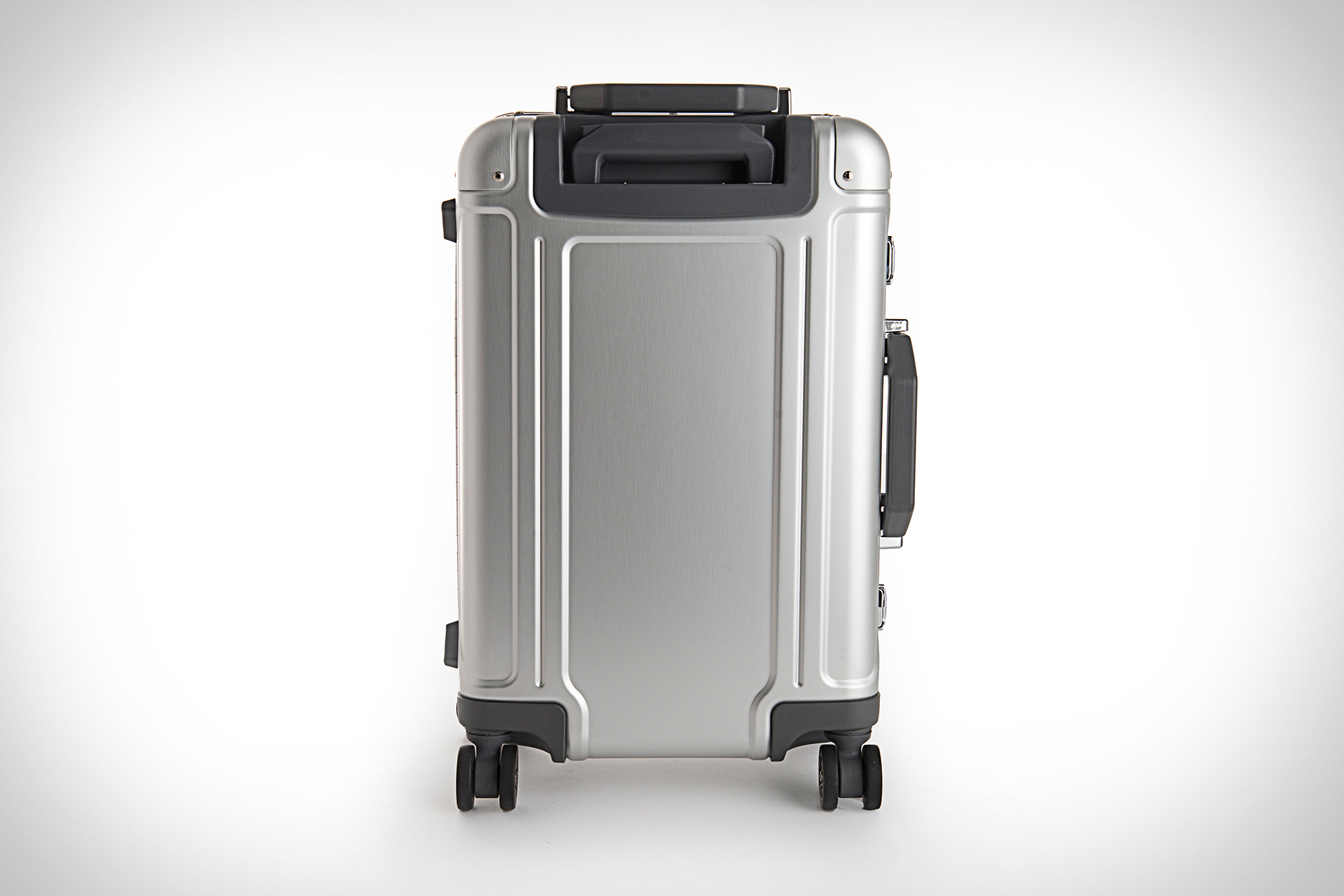 Zero Halliburton Geo Aluminum Carry-On | Uncrate