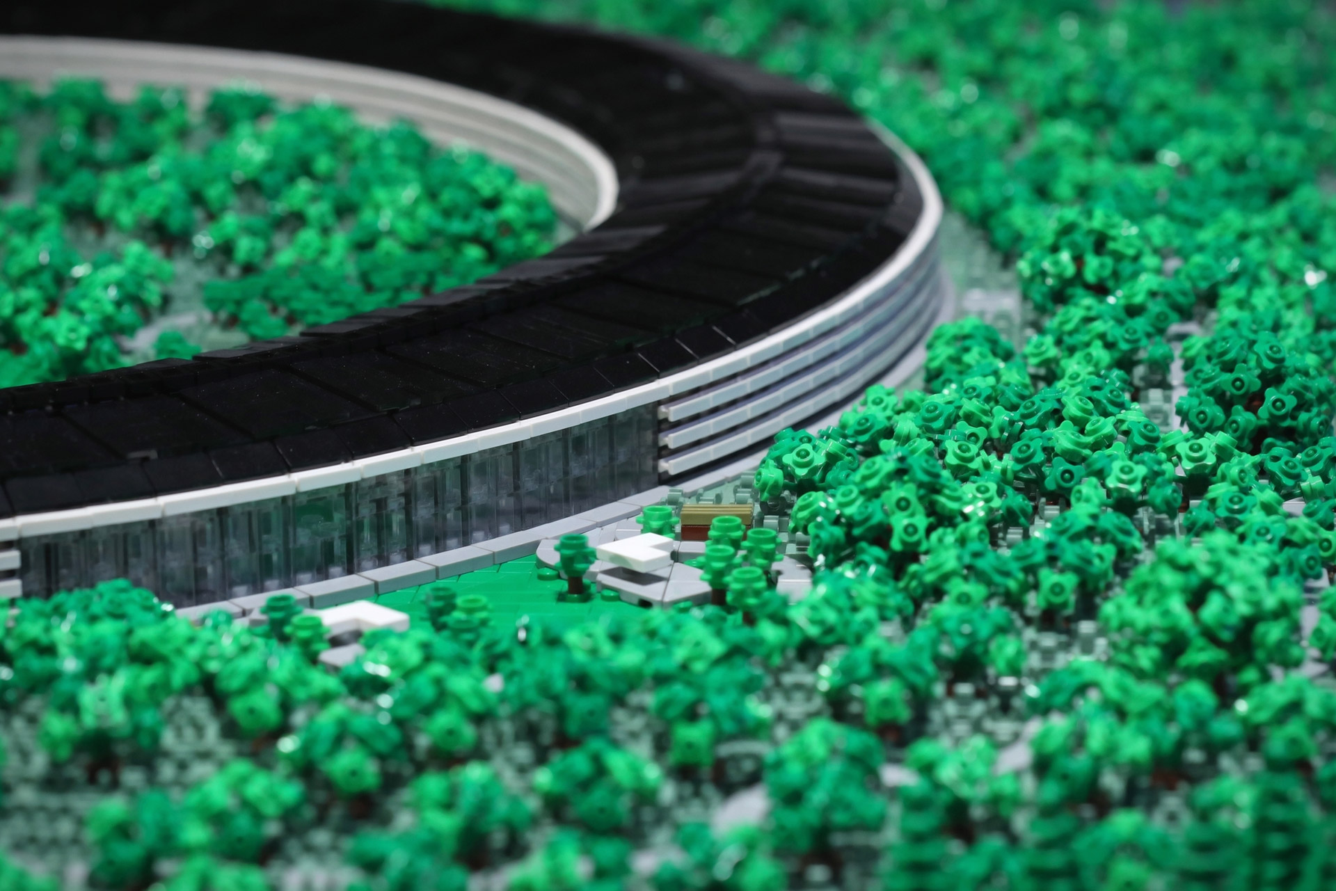 Lego Apple Park | Uncrate