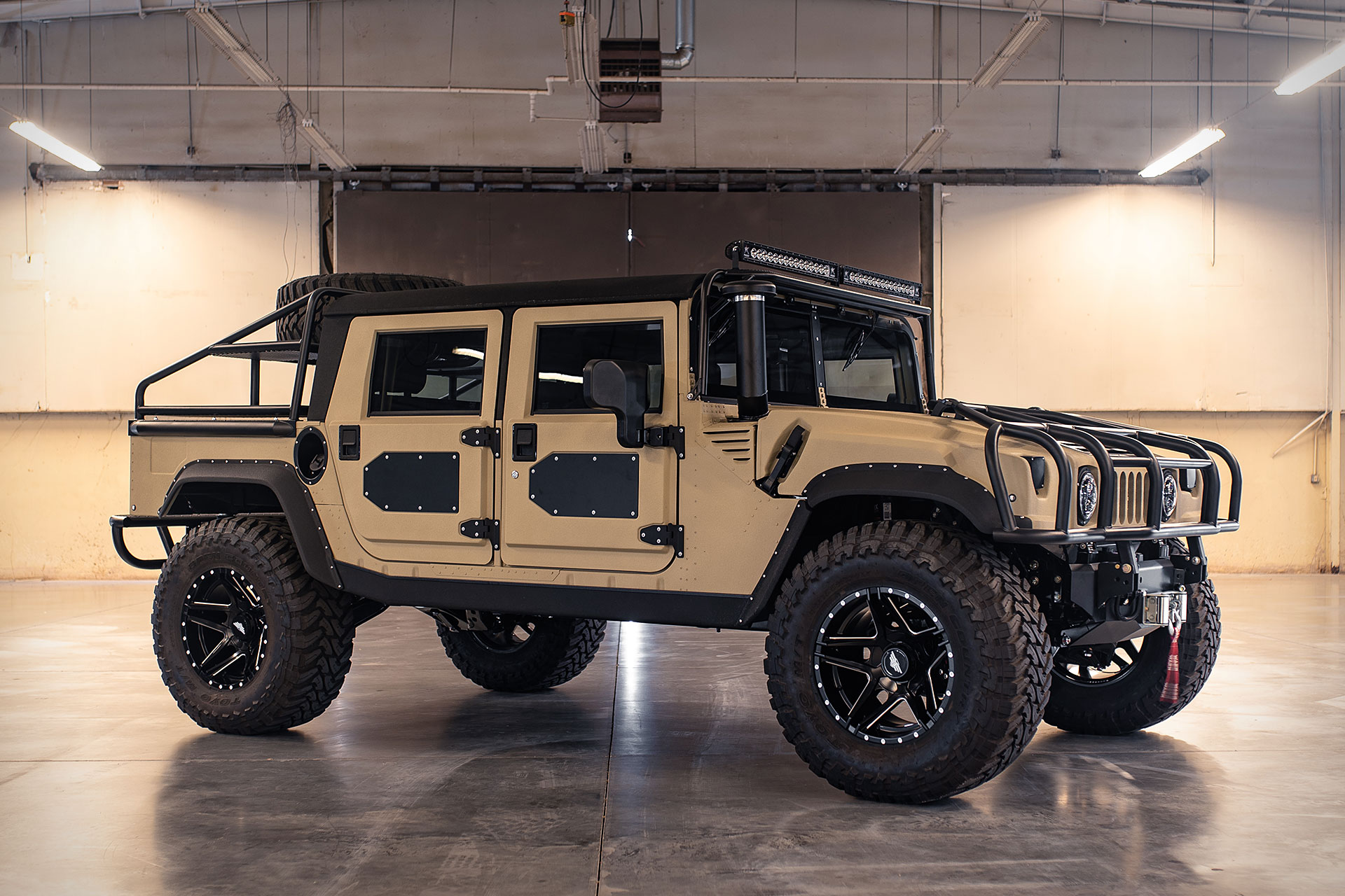 Mil-Spec Hummer H1 Baja SUV | Uncrate