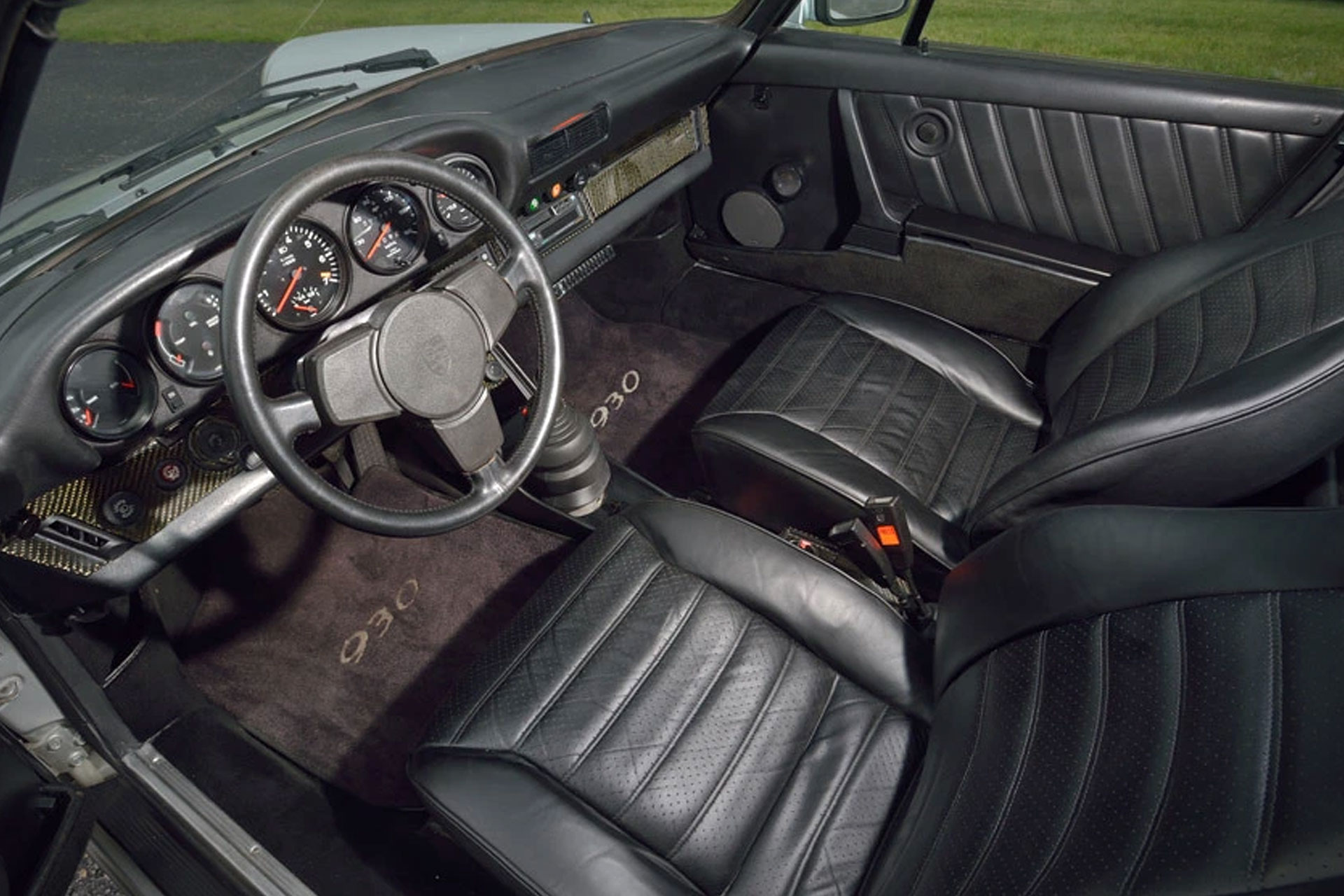 Walter Payton's 1979 Porsche 930 Turbo Coupe | Uncrate