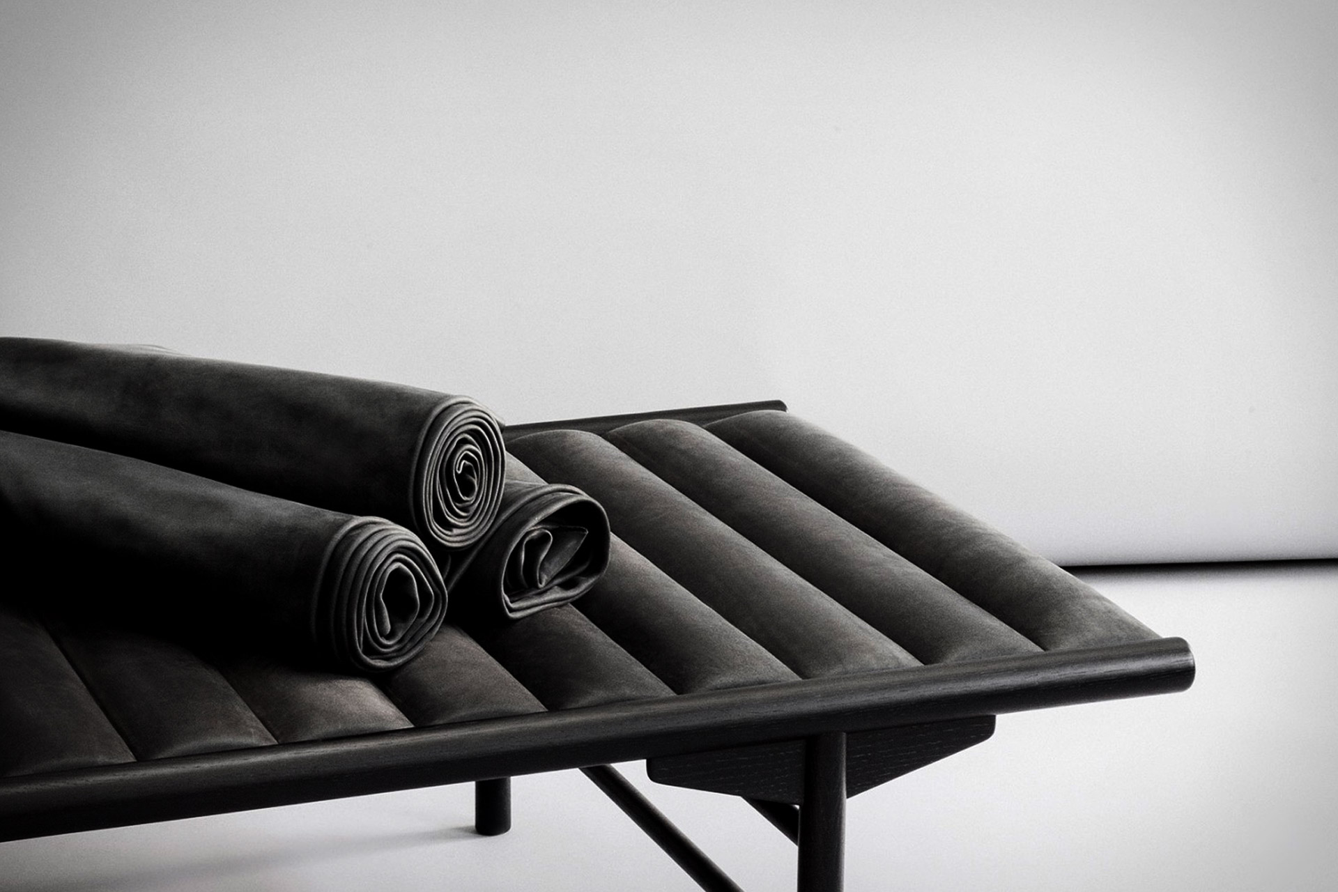 Menu Align Daybed | Uncrate