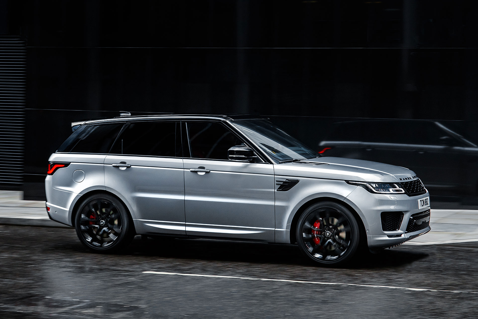 2019 Range Rover Sport HST SUV | Uncrate