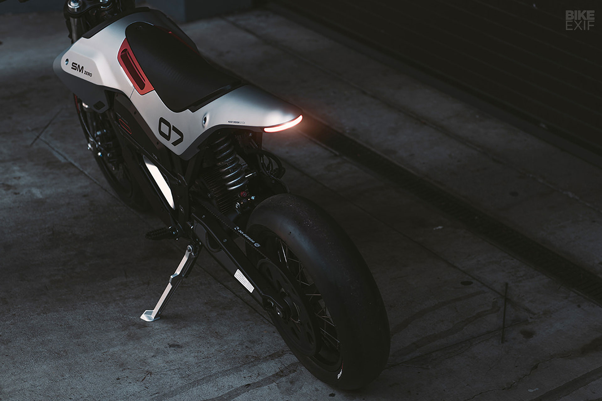 Zero x Huge Design SM Custom Motorcycle | Uncrate