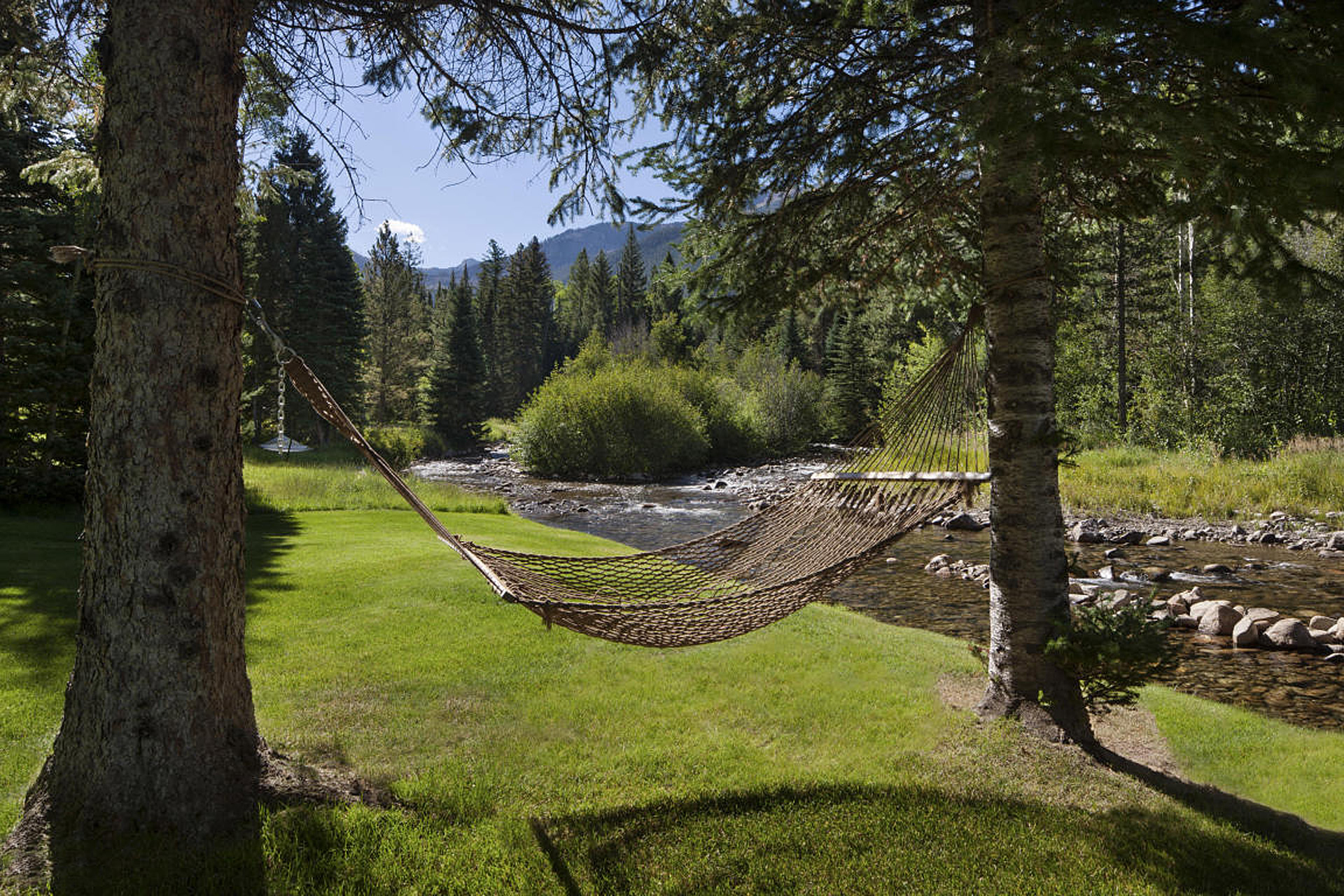 Kevin Costner's Aspen Retreat | Uncrate