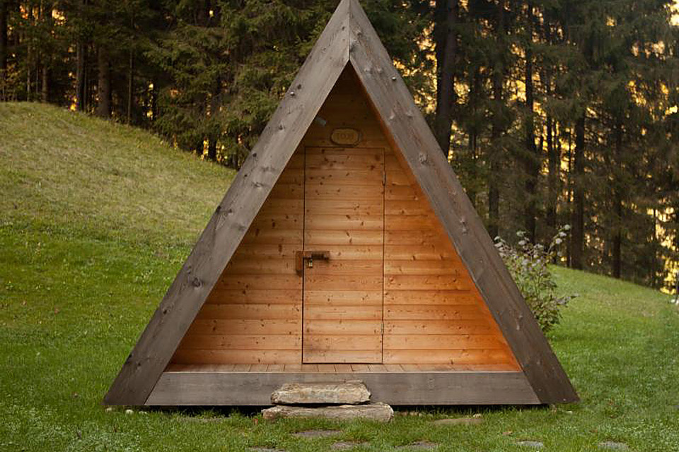 Lushna Villa Massive Cabin | Uncrate