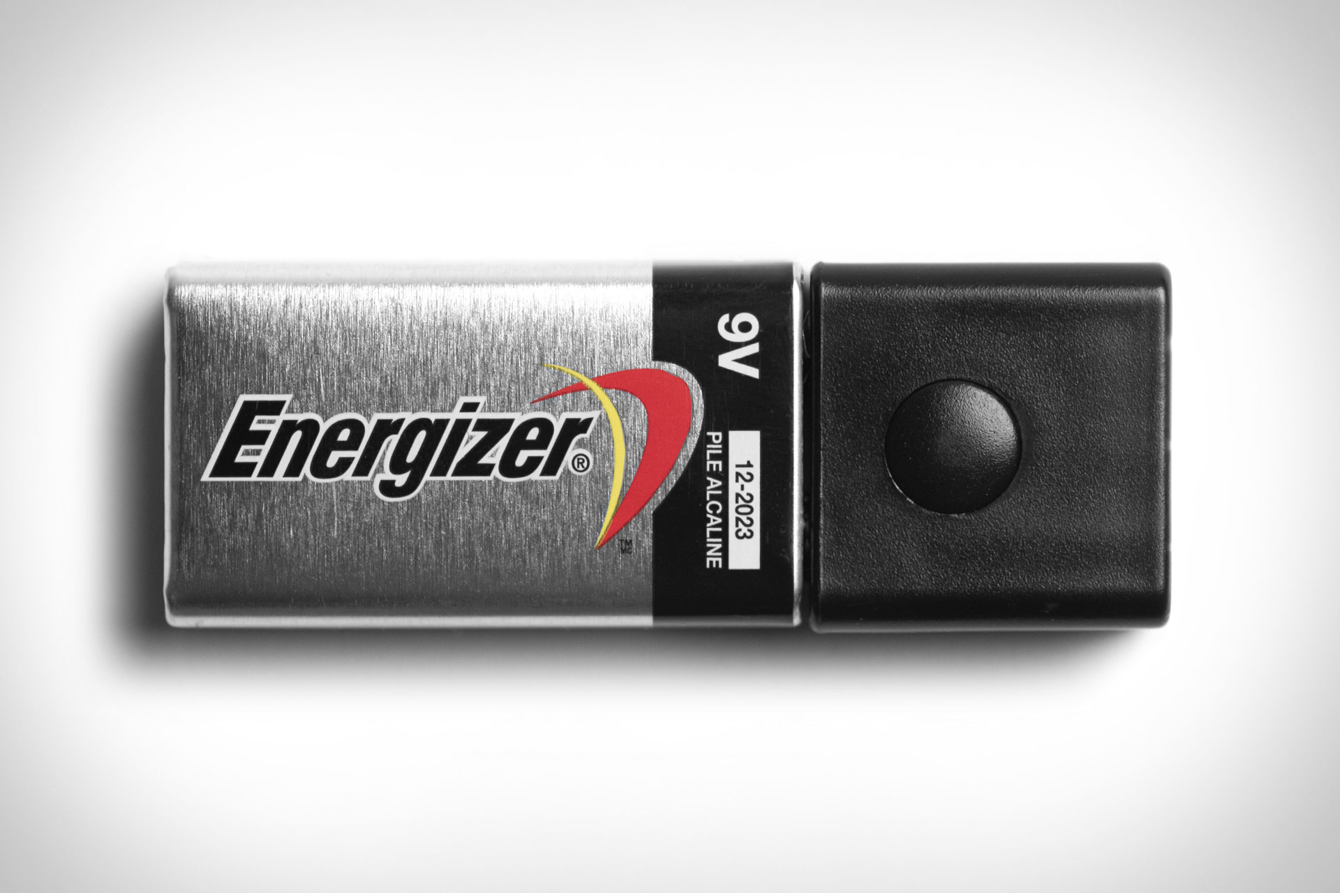 9V Battery LED Flashlight | Uncrate