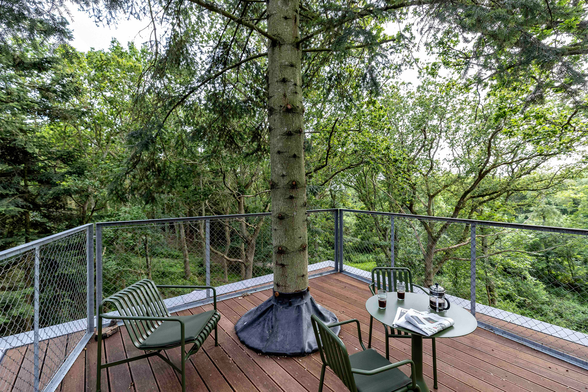 Lovtag Treetop Hotel | Uncrate