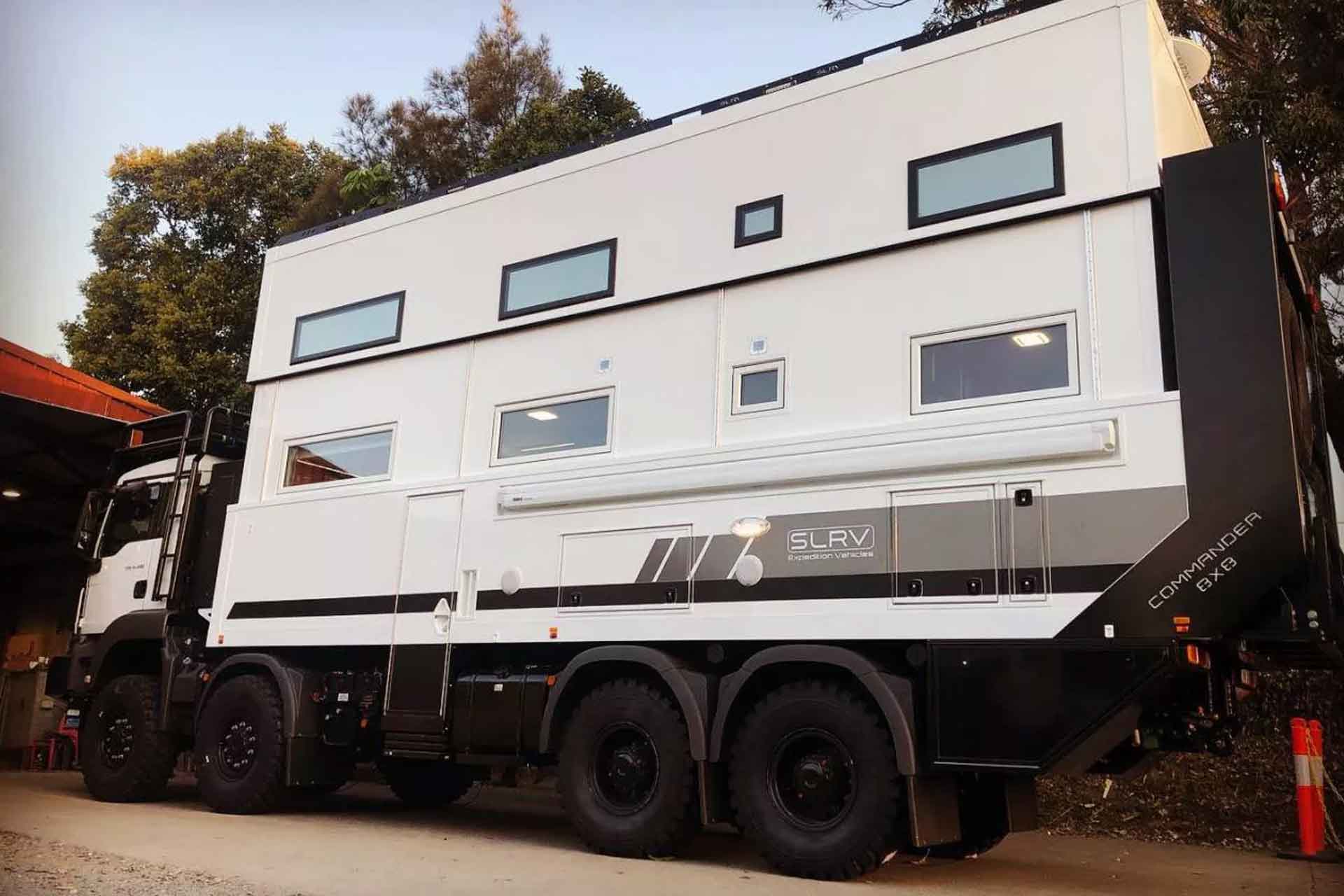 SLRV Commander 8×8 2-Story RV | Uncrate