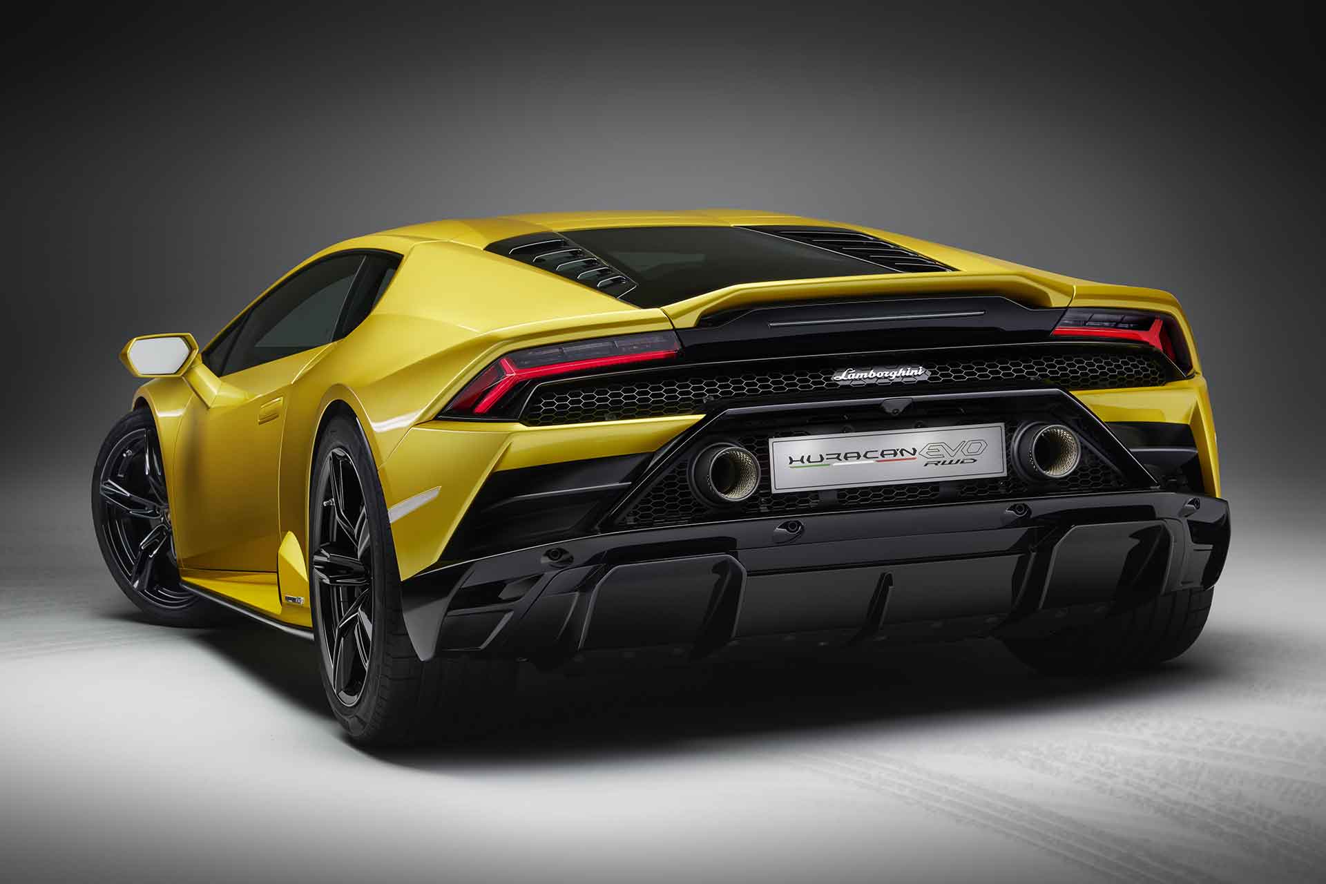 Lamborghini Huracan Evo RWD Coupe | Uncrate