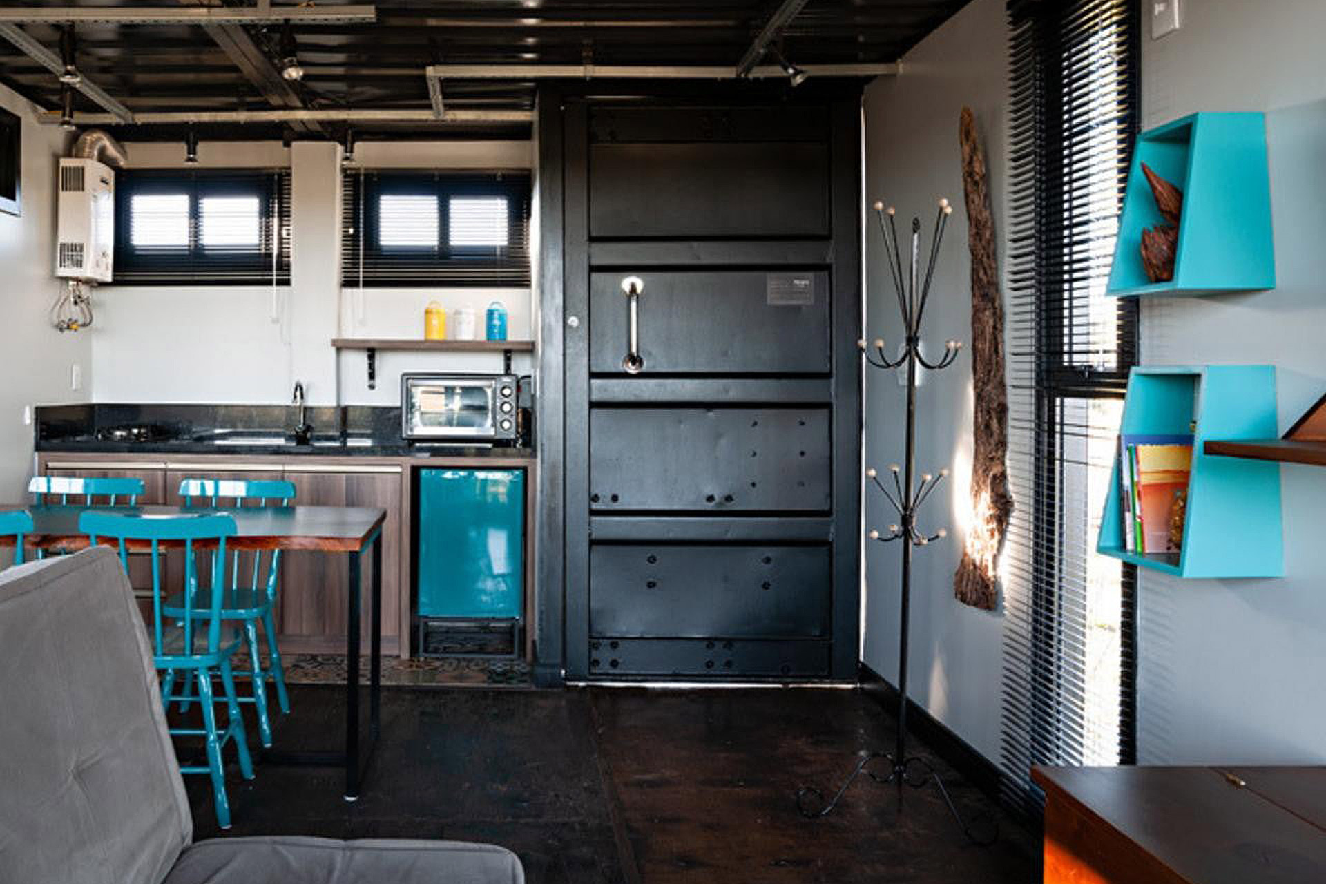 Cambara Container House | Uncrate