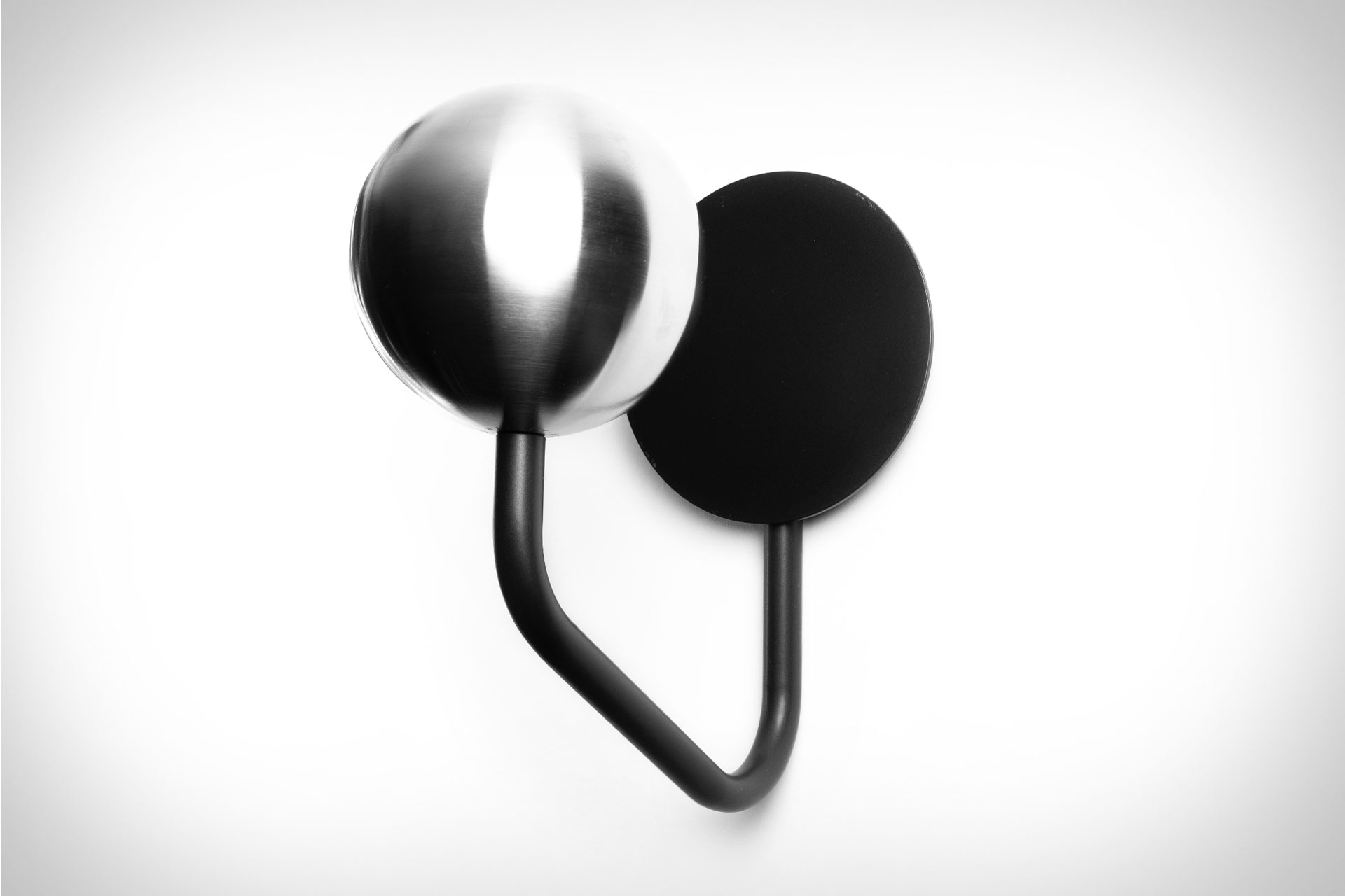 Halley Helmet Stands | Uncrate