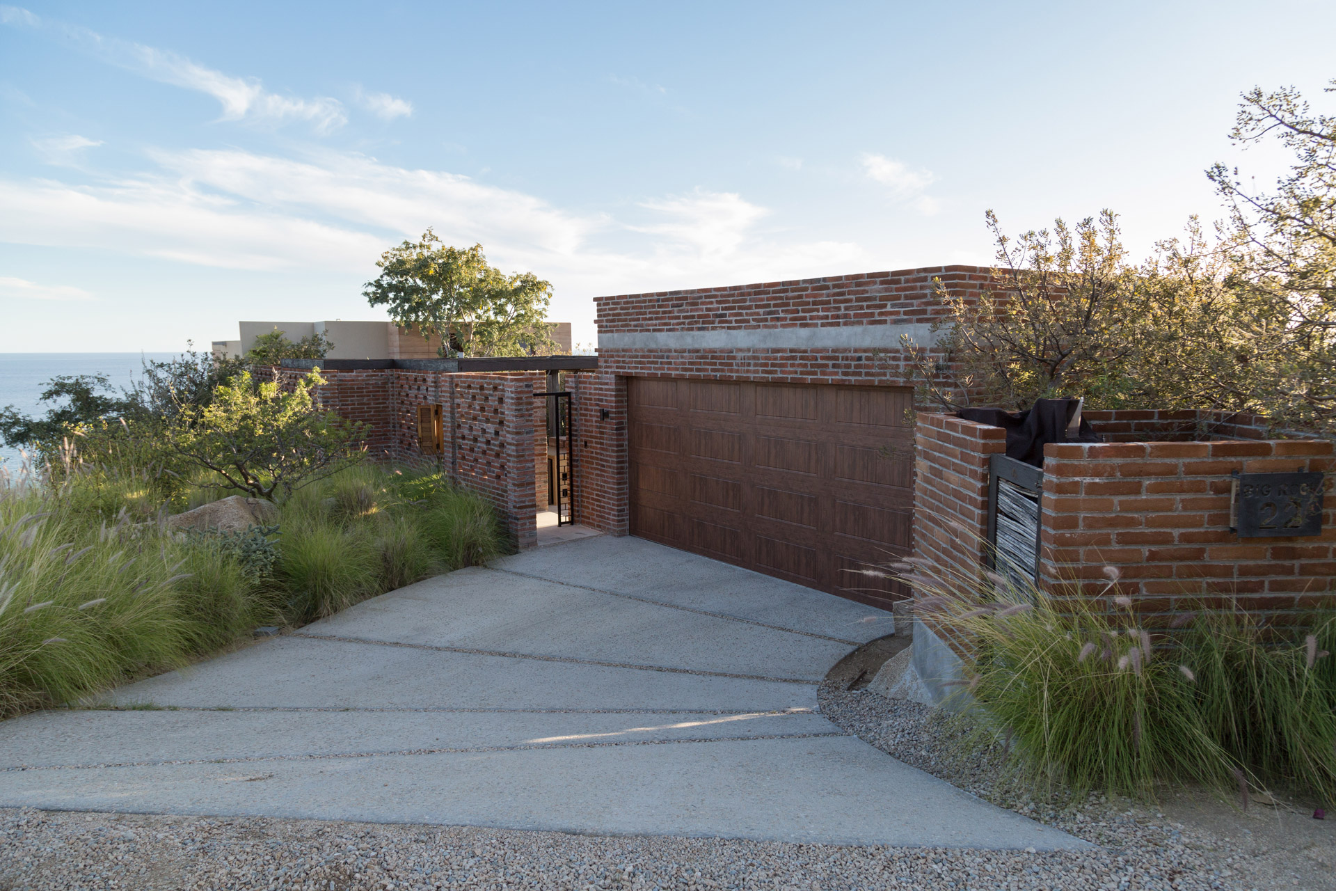 Big Rock House | Uncrate
