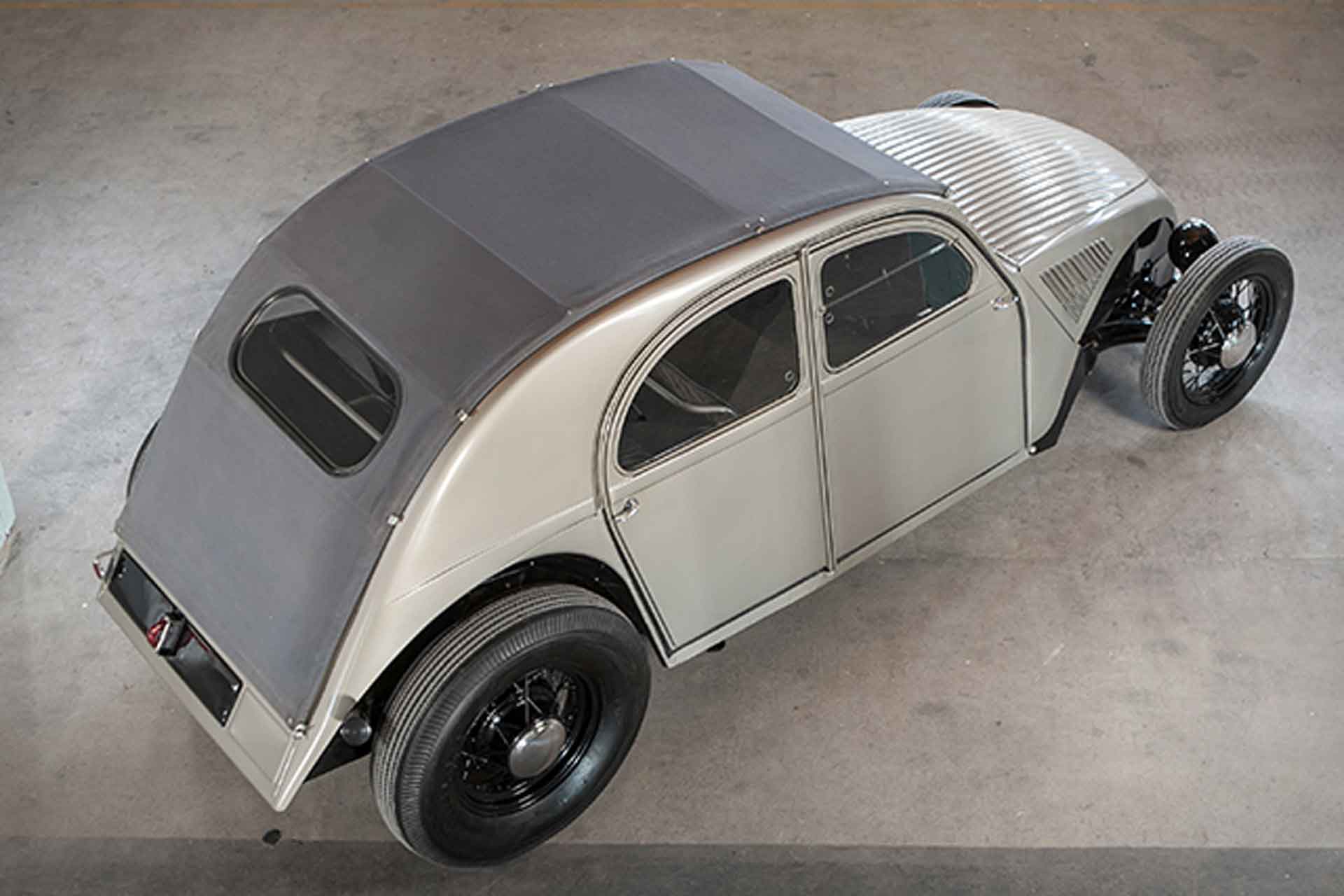 1956 Citroen 2CV Hot Rod | Uncrate