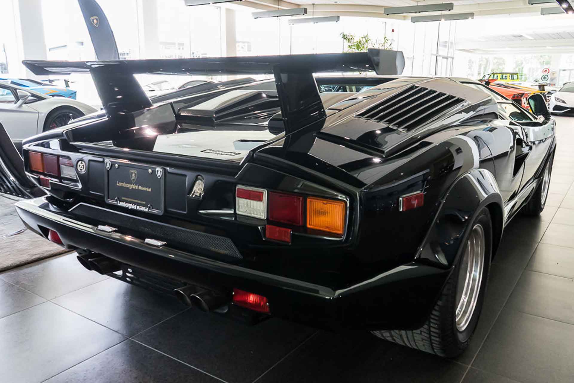 1990 Lamborghini Countach Coupe | Uncrate
