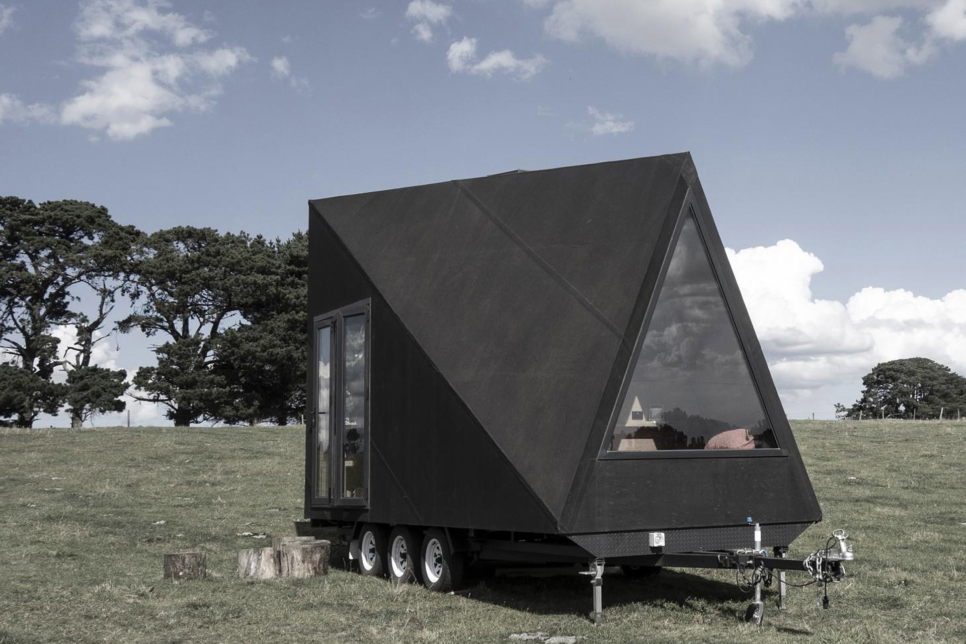 Cabine de base | Uncrate