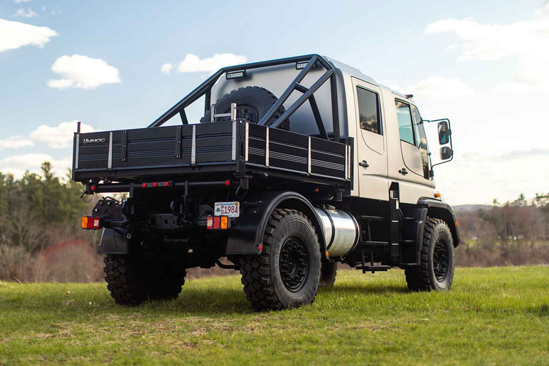 2004 Mercedes-Benz Unimog U500 Truck | Uncrate