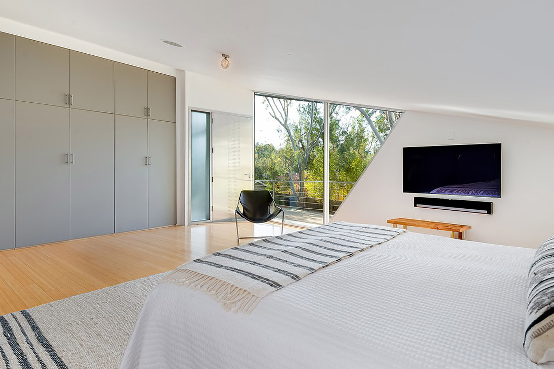 Triangle House | Uncrate