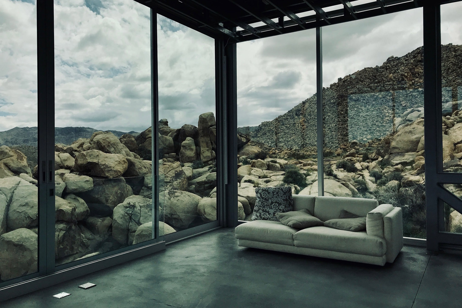 Joshua Tree Invisible House Uncrate
