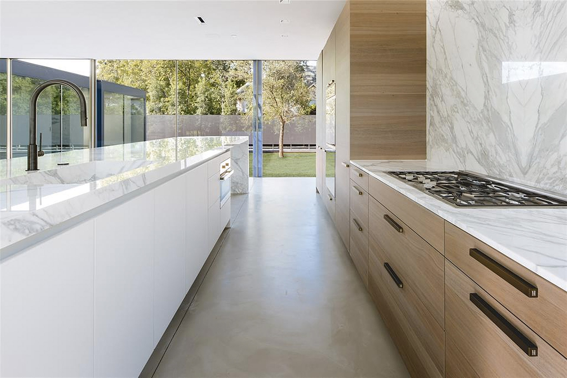 North Dallas Glass House | Uncrate