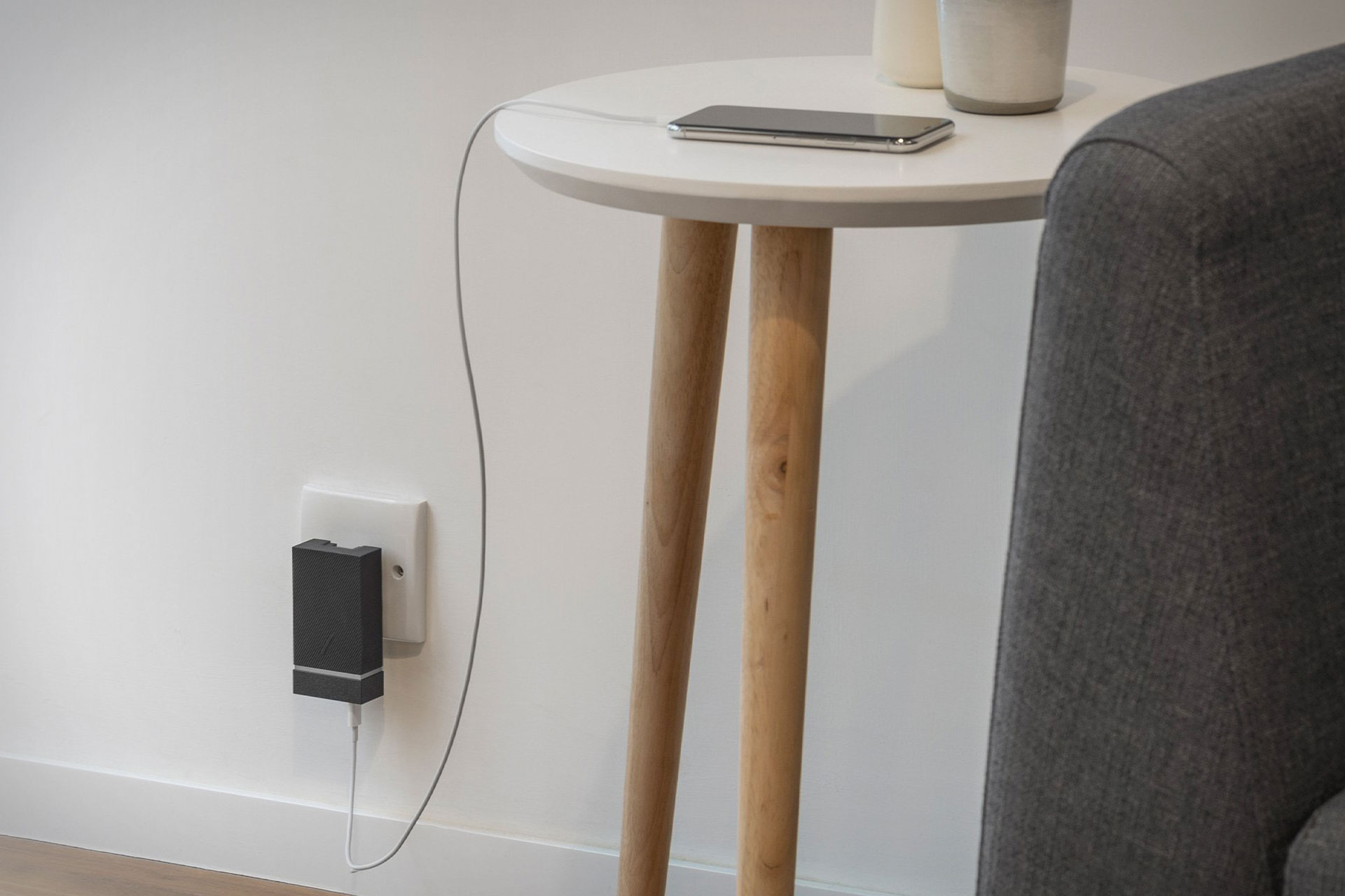 Native Union Smart Hub Wall Charger | Uncrate