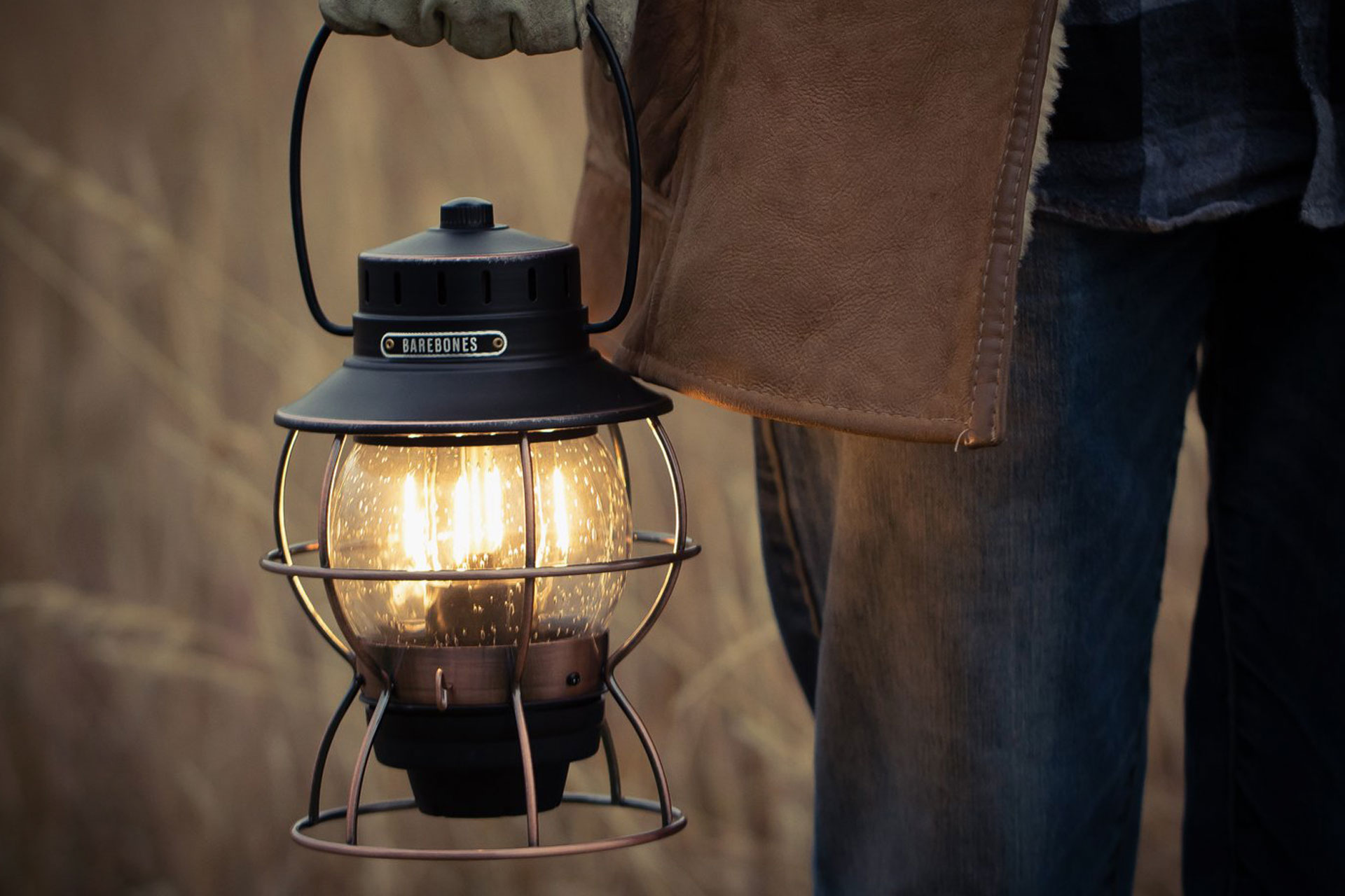 Barebones Railroad Lantern | Uncrate