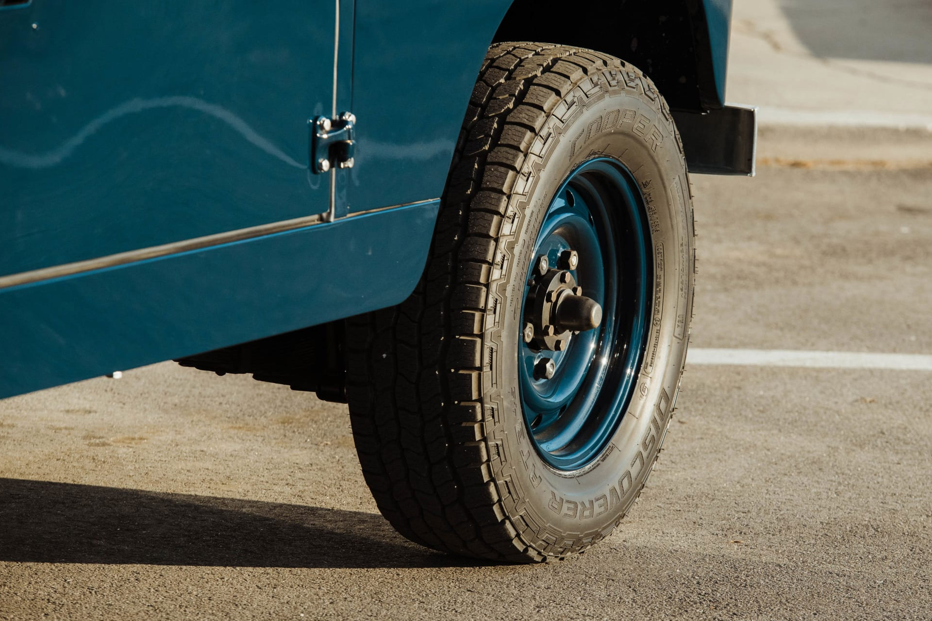 Himalaya x Taylor Stitch Land Rover Pre-Defender SUV | Uncrate